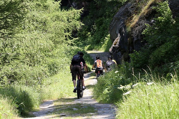 Itinéraire VTT - T : E-Bike MB France-Italie depuis Servoz - Parcours ...