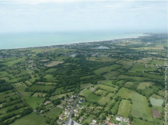 Campagne et bord de mer autour de Jullouville et Carolles - Parcours ...