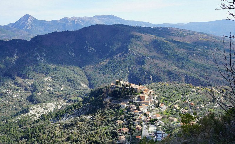 Mont FERION PAR COARAZE - Parcours marche - Coaraze | Cirkwi