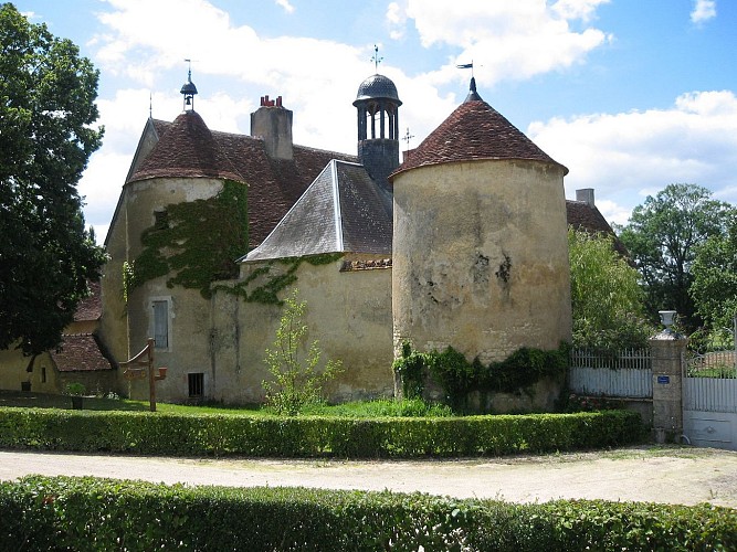 Château, église et abbaye - Le château de Villeneuve - Villeneuve-sur-cher